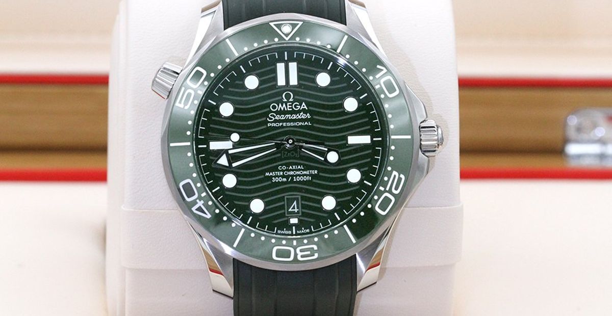 FSOT - BNIB Omega Seamaster 300M 42MM Diver Green Wave Dial 210.32.42 ...
