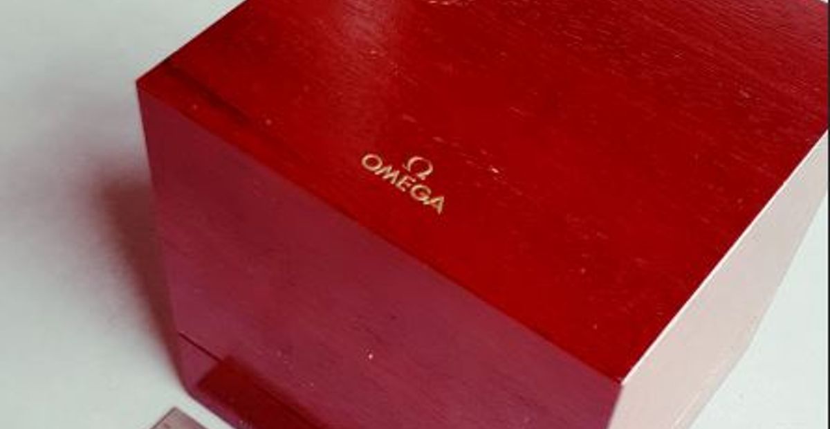 Omega wood box question... | Omega Watch Forums