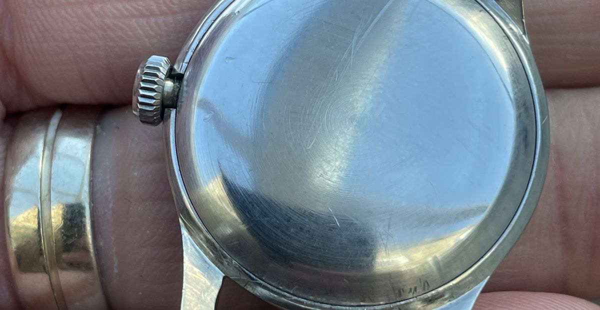 Anyone know the name of these cases please? | Omega Watch Forums