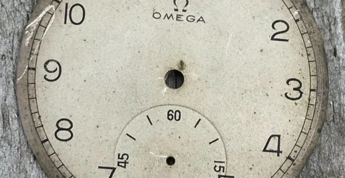 Newbie here, is this a repaint? | Omega Watch Forums