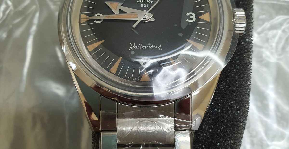 SOLD : Omega Trilogy box set NOS | Omega Watch Forums