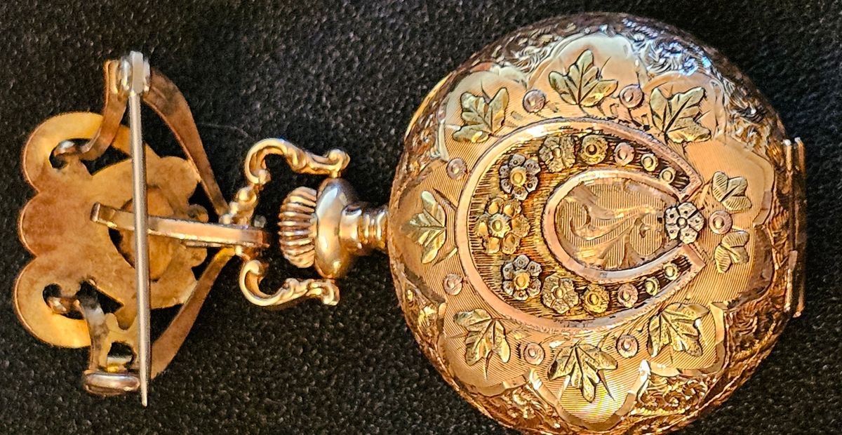 Need help identifying and finding value! | Omega Watch Forums
