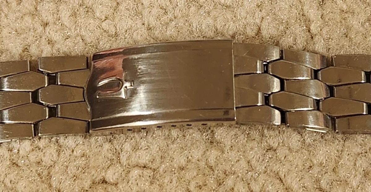 Is this a repro Accutron coffin link bracelet? | Omega Watch Forums