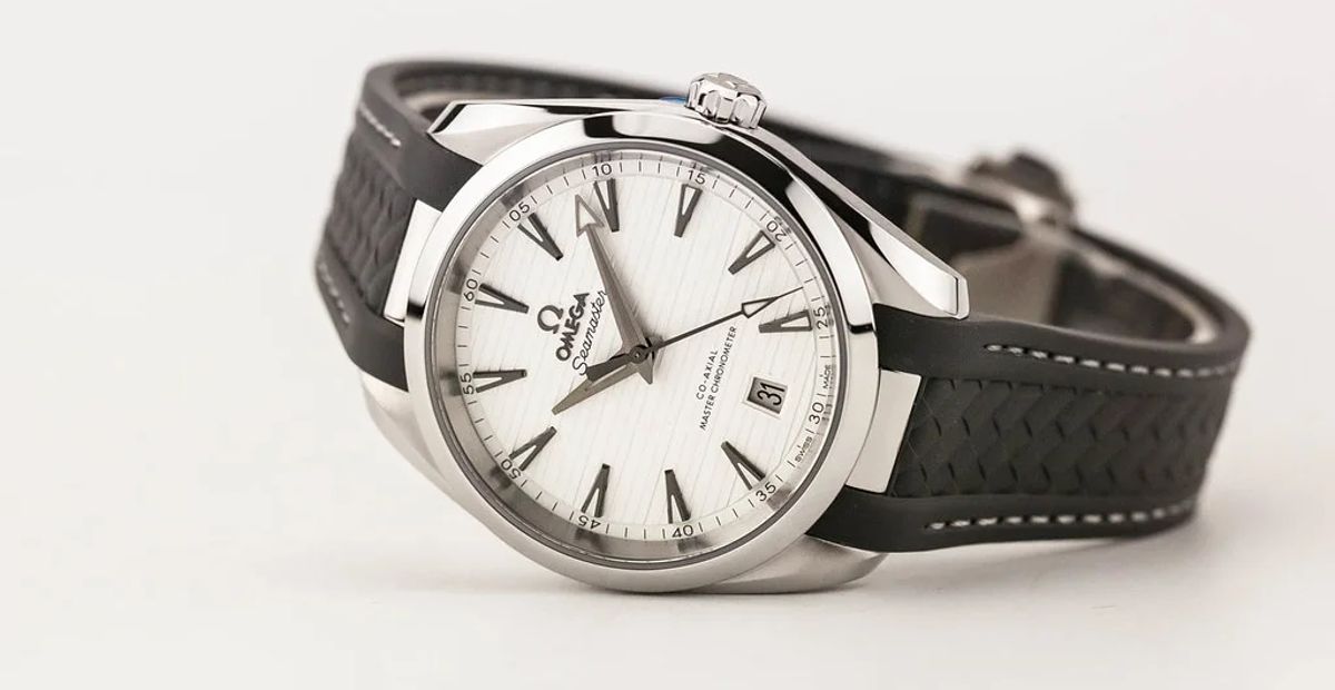 FSOT - Omega Aqua Terra 8800 - 38mm - White Diver - 220.12.38.20.02.001 ...