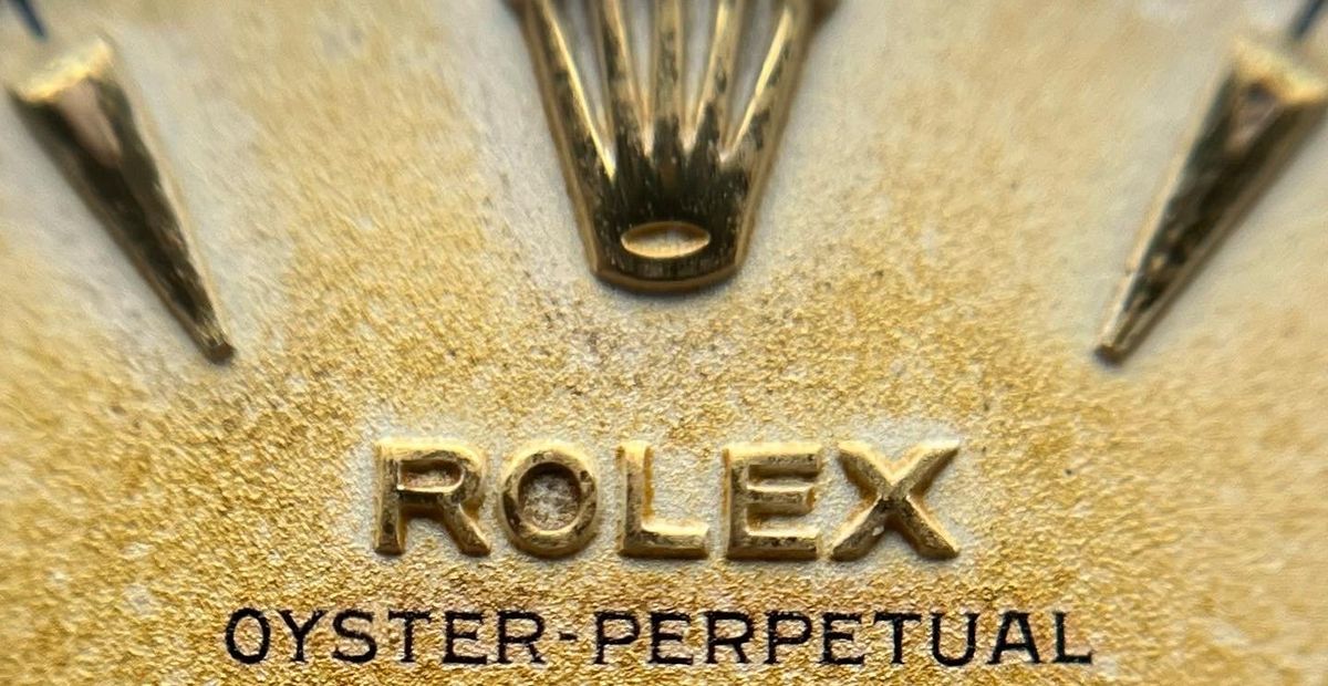 SOLD - Vintage Rolex 6305 Red Letter Datejust bubbleback ca 1953 18kyg ...