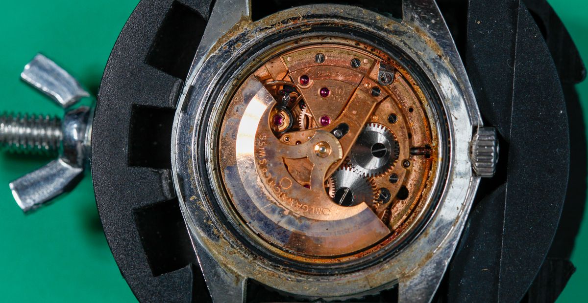 Saved this Seamaster 300 552 Movement! | Omega Watch Forums