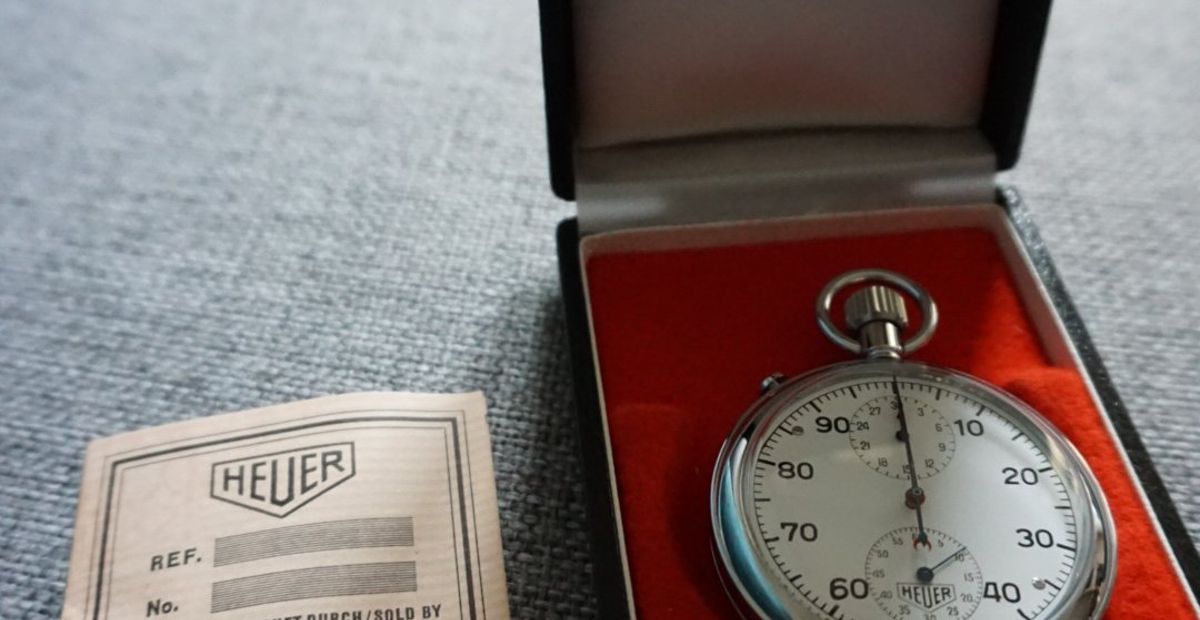 How to identify Heuer Rattrapante? | Omega Watch Forums