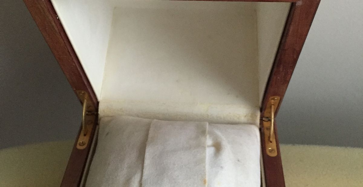 SOLD - 20 anniversary Apollo 11 box | Omega Watch Forums