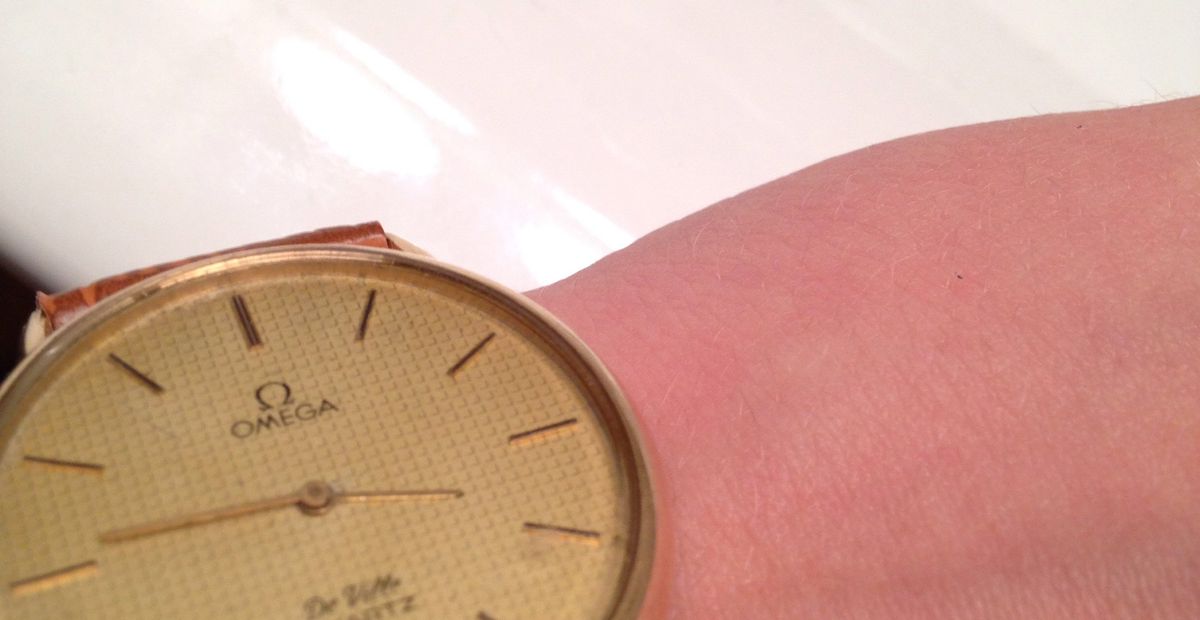 What type of crystal and how to clean? | Omega Watch Forums