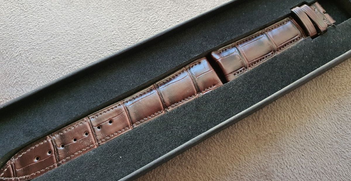 SOLD - Alligator strap Square Scales "Brown Stone" Molequin 19 mm for ...