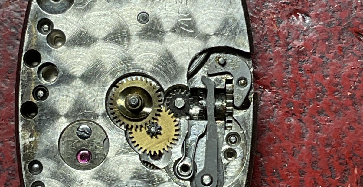 Omega T17 little advice on yoke lever placement | Omega Watch Forums