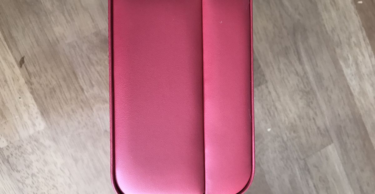 SOLD - Omega Red Leather Box - Mint and no peeling! | Omega Watch Forums