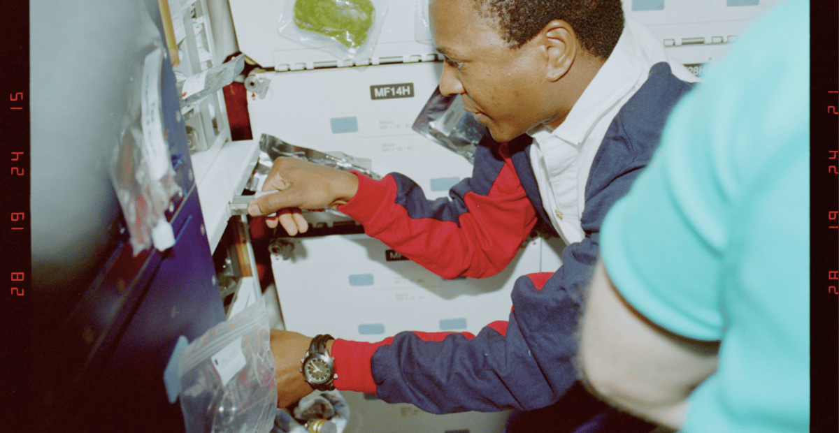 X-33 Flightmaster Prototype Flies First..... | Omega Watch Forums