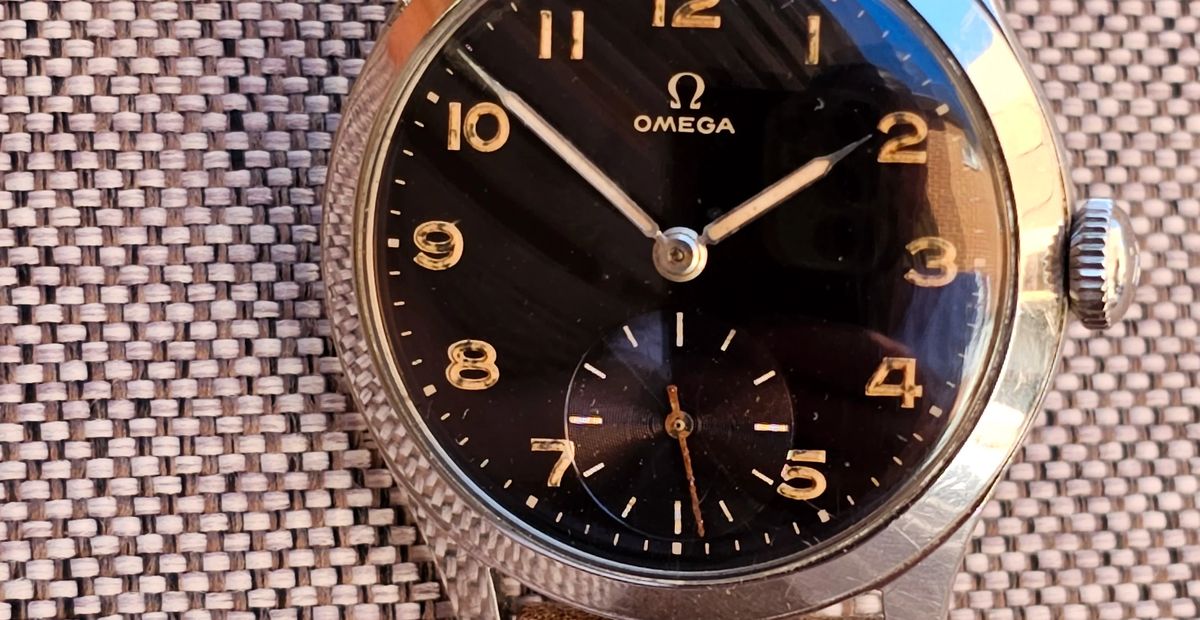 SOLD - Final Reduction! Stunning Black Omega ref. 2622 from 1950 ...