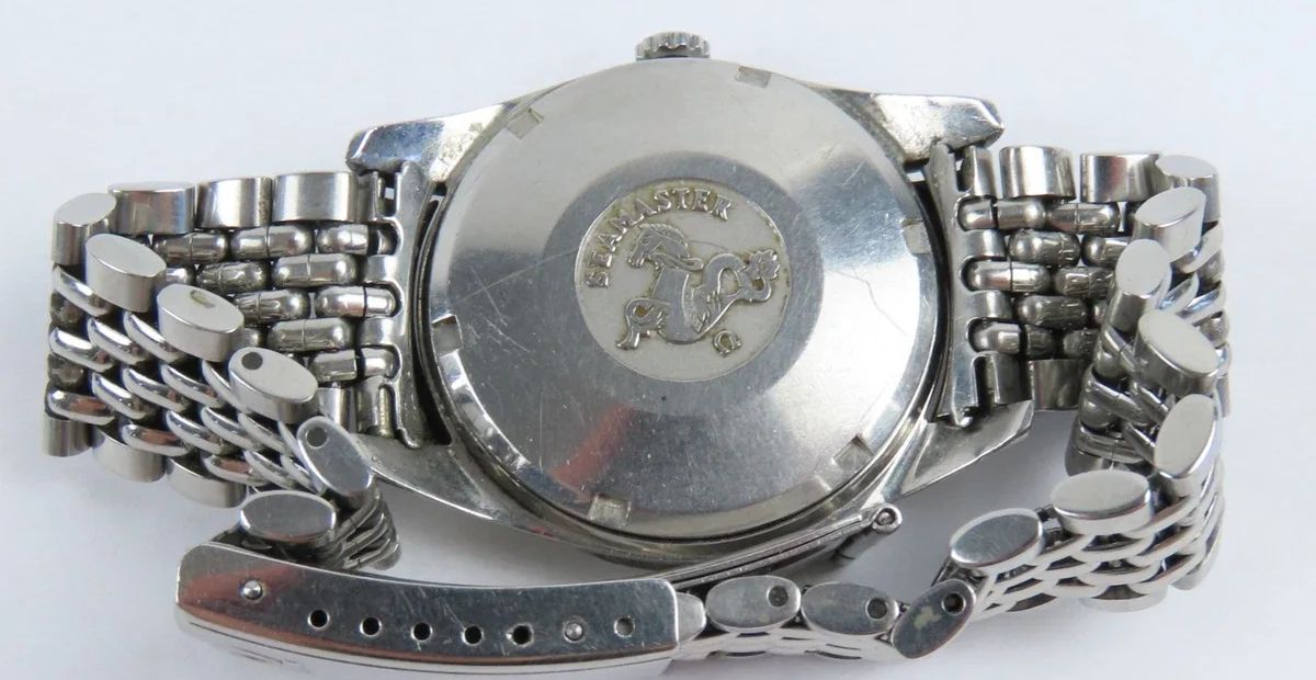 Dirt or corrosion on Seamaster caseback embossing? | Omega Watch Forums