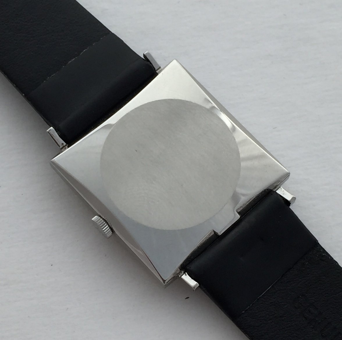 SOLD - Ultra-Thin / ‘Superflat’ Omega De Ville, Square case, cal 711 ...