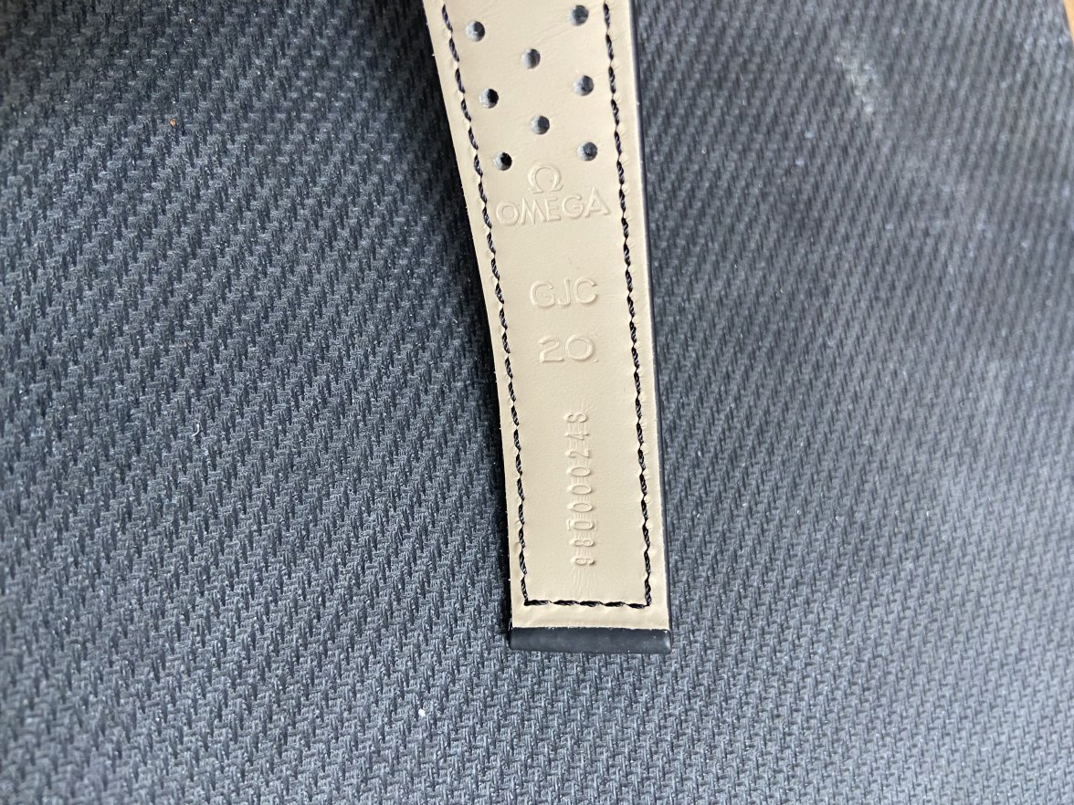 SOLD - Omega Speedmaster Rally/Racing Strap 98000024S $125 | Omega Forums