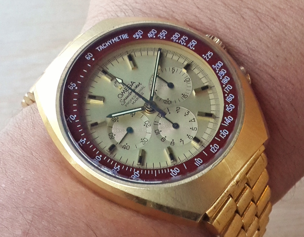 Case treatment on gold Mk II Speedy | Omega Forums