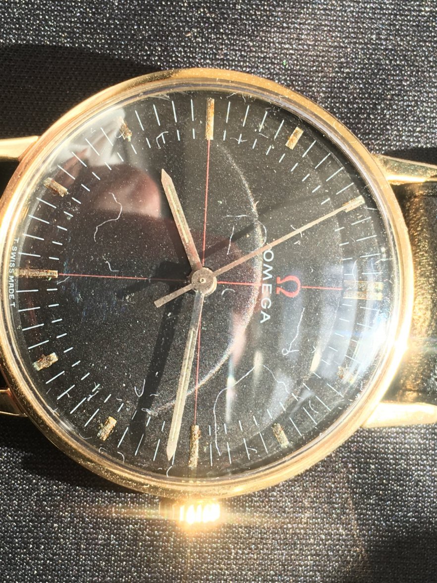 black dial red omega symbol, nice combination on this | Omega Forums