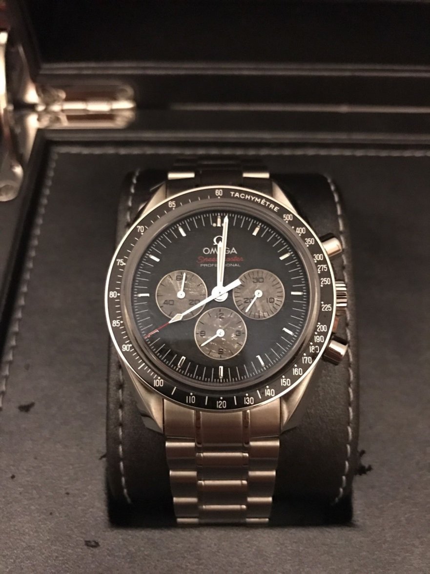 Omega Speedmaster Apollo-Soyuz 35th Anniversary Limited Edition ...