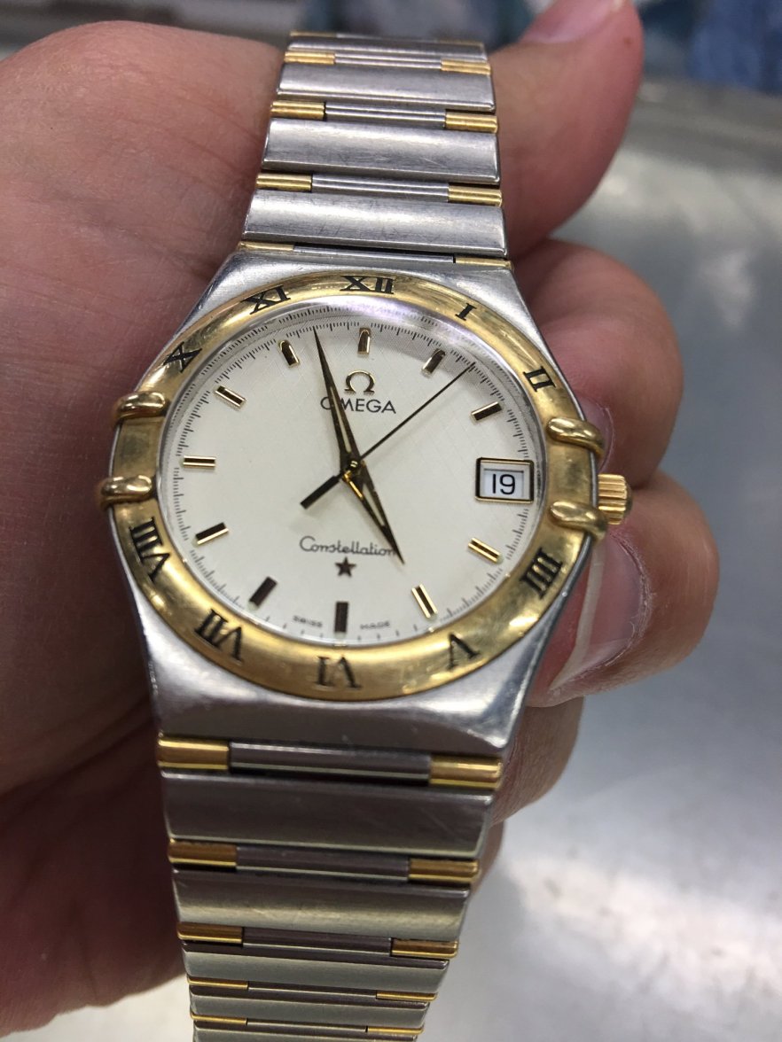 Please Help, Is this real? How can you tell? What should I pay for it ...