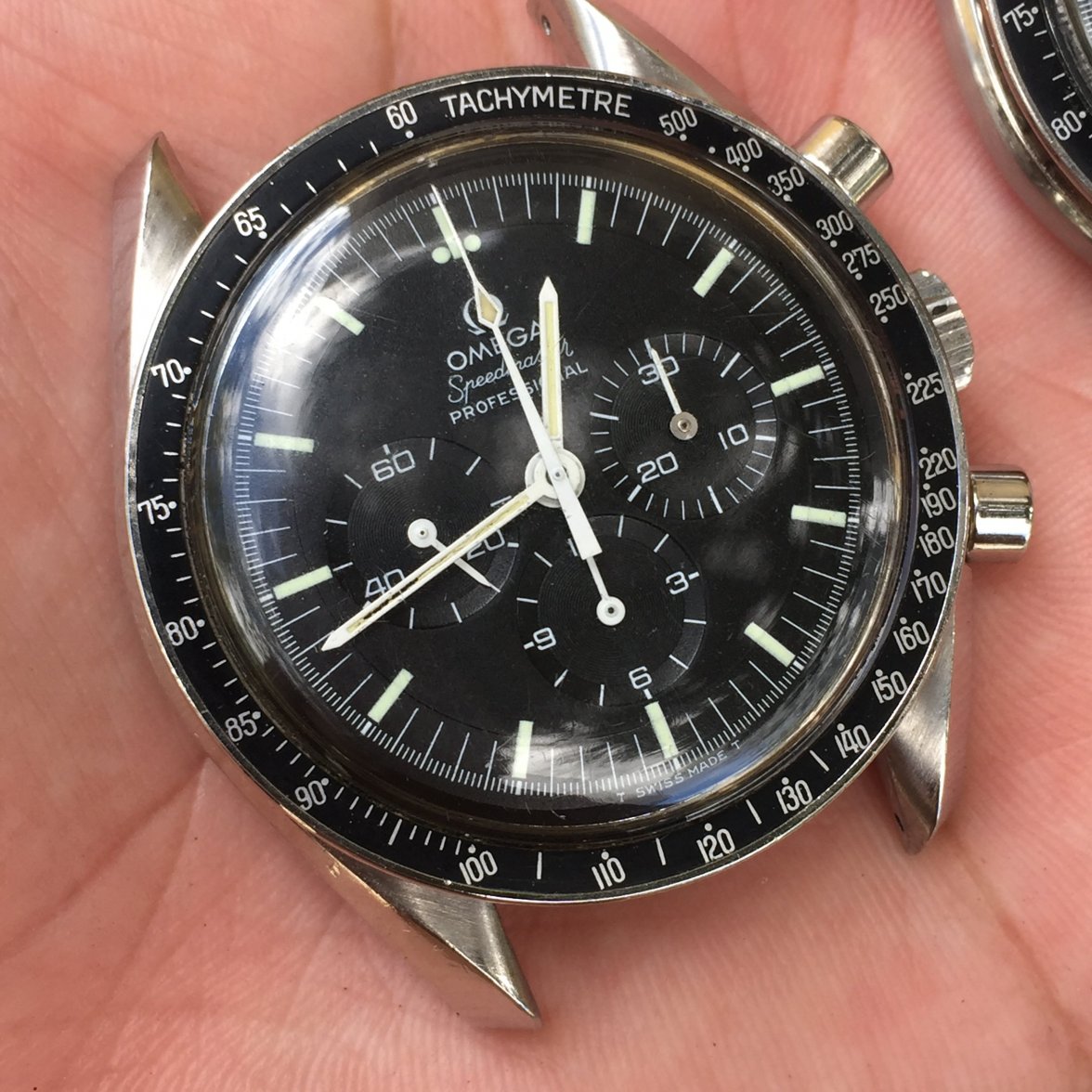 SOLD - 220 bezel 1969 omega speedmaster premoon 5200 usd. | Omega Forums