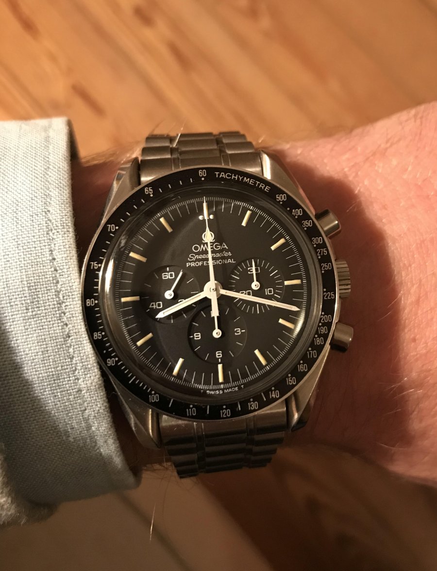 Speedmaster from the 90s with strange box | Omega Forums