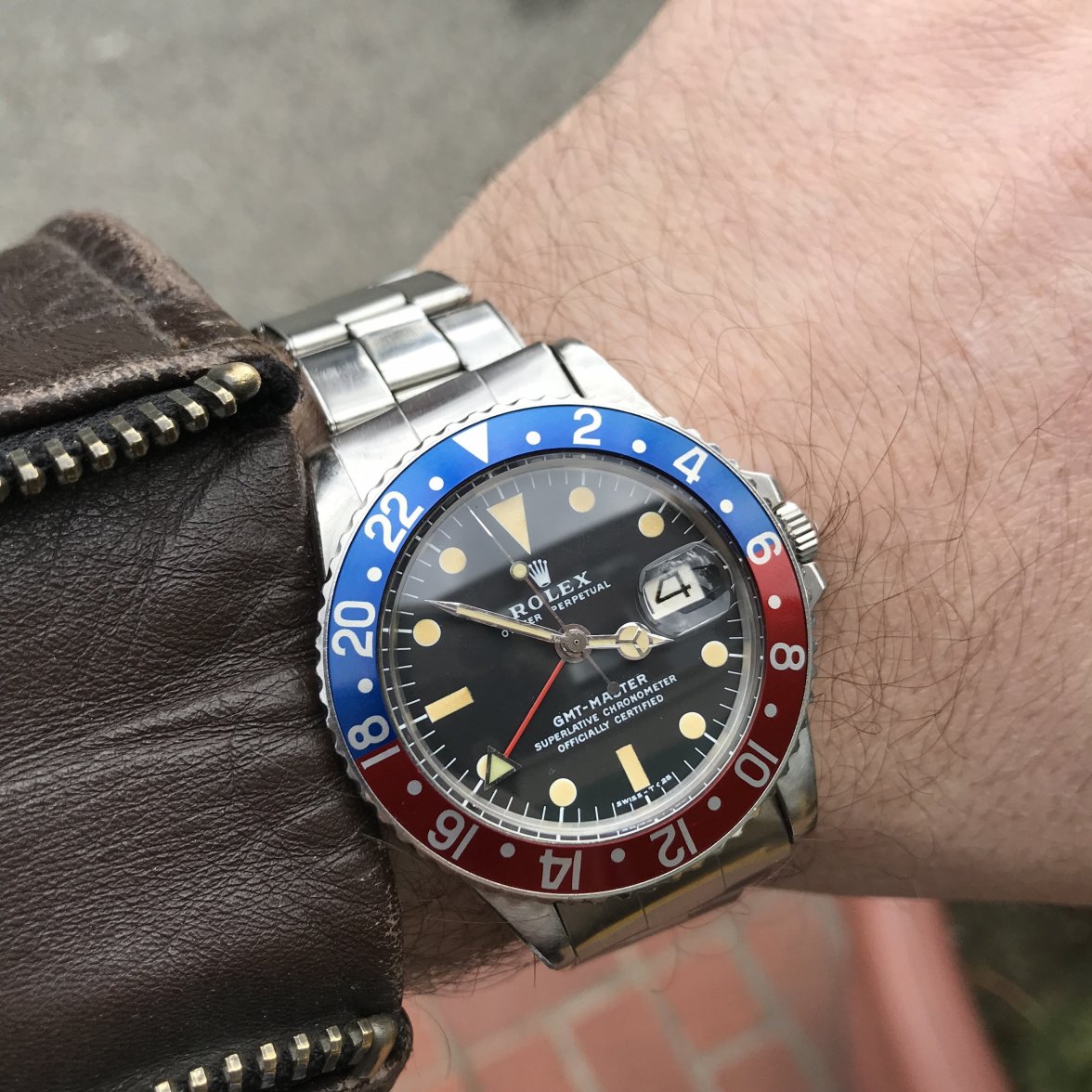 Sharing a catch and release Pepsi GMT that came by me recently ...