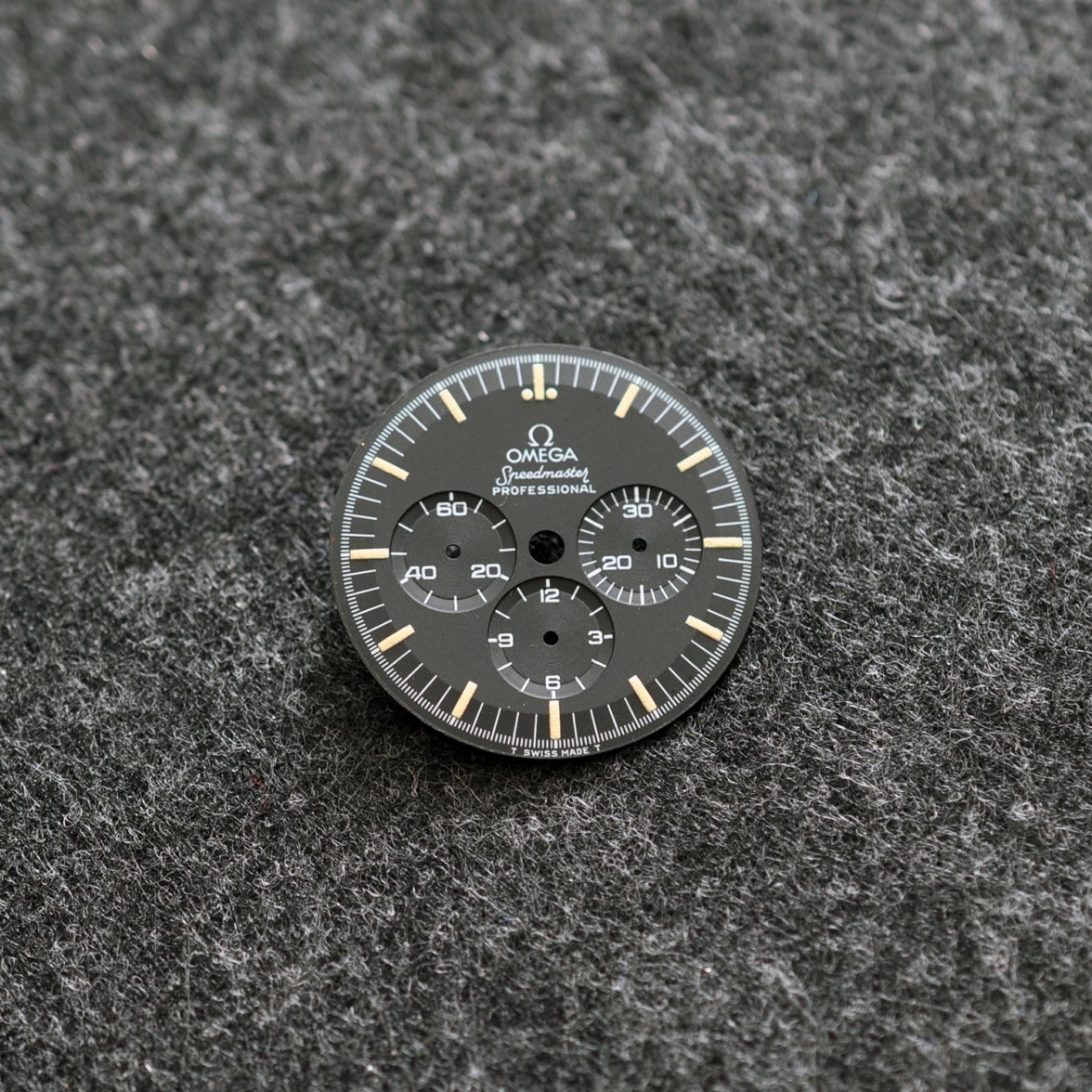 Speedmaster Dials | Omega Forums