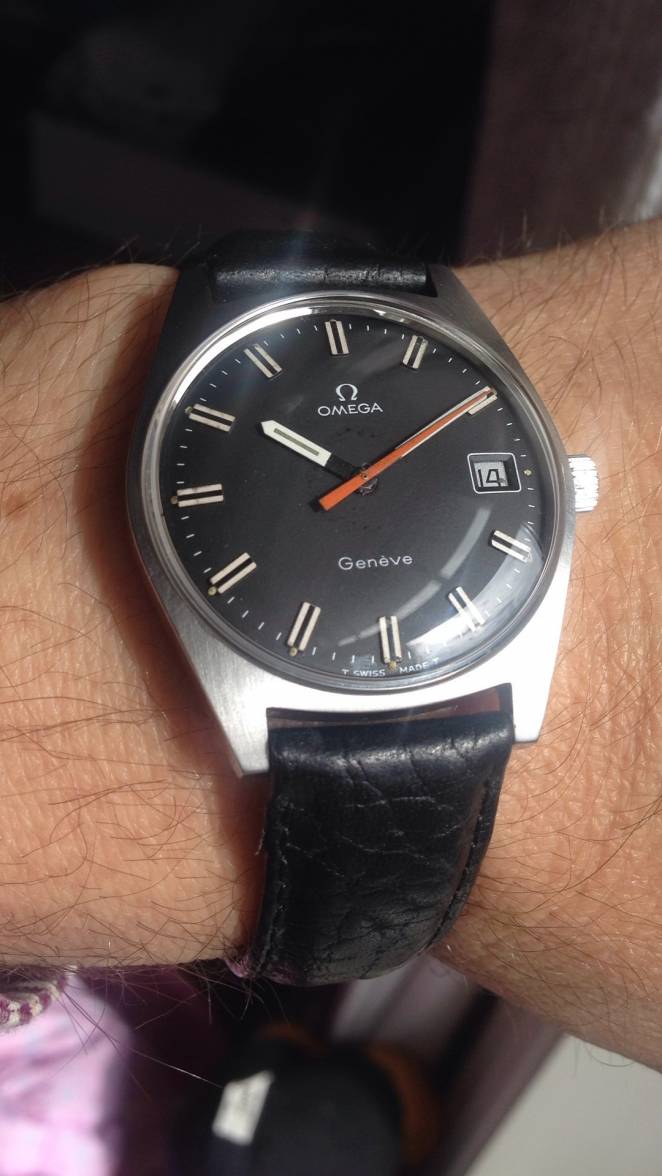 SOLD - Vintage Omega Genève – Black Dial – Stainless Steel – Caliber ...