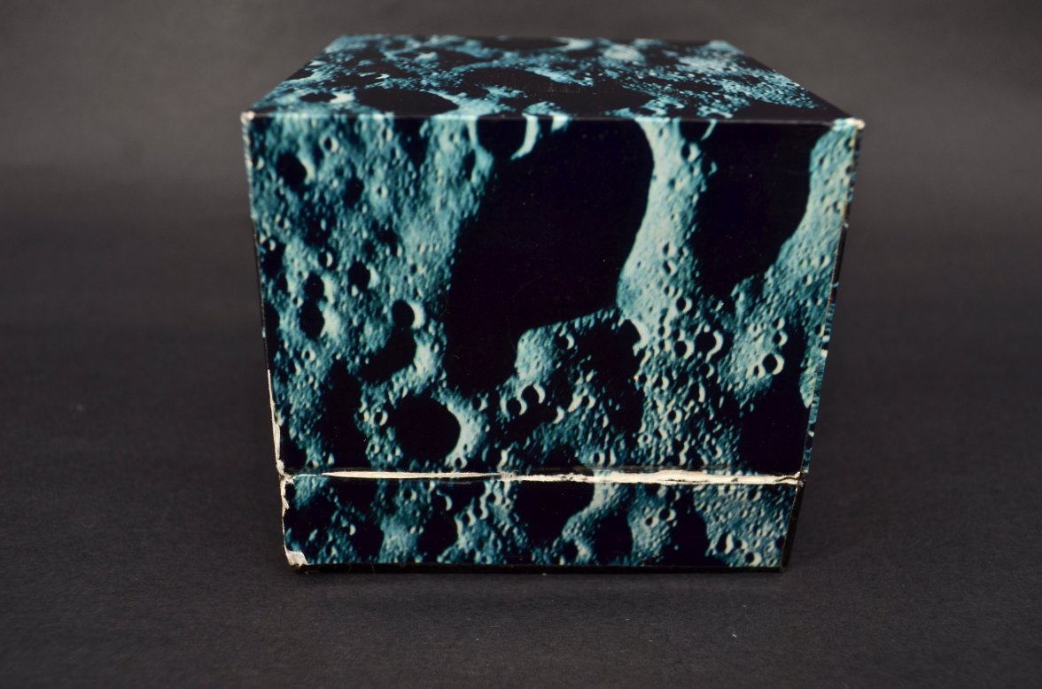 FS - Omega Speedmaster Moon Crater Box | Omega Forums