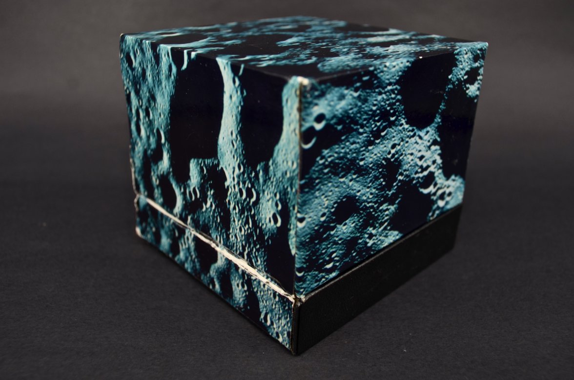 FS - Omega Speedmaster Moon Crater Box | Omega Forums