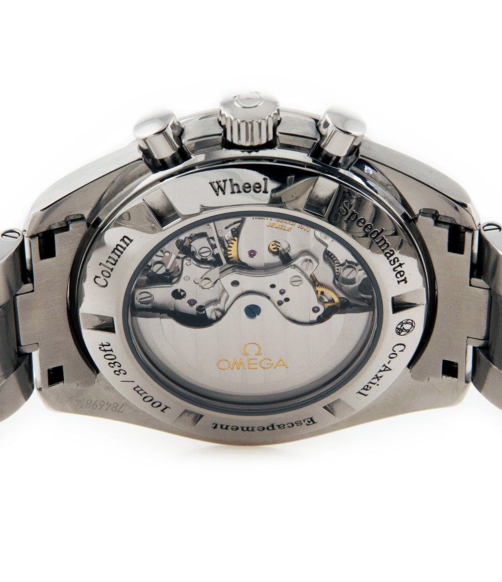 Is there a white dial Speedmaster Pro with display case back? | Omega ...