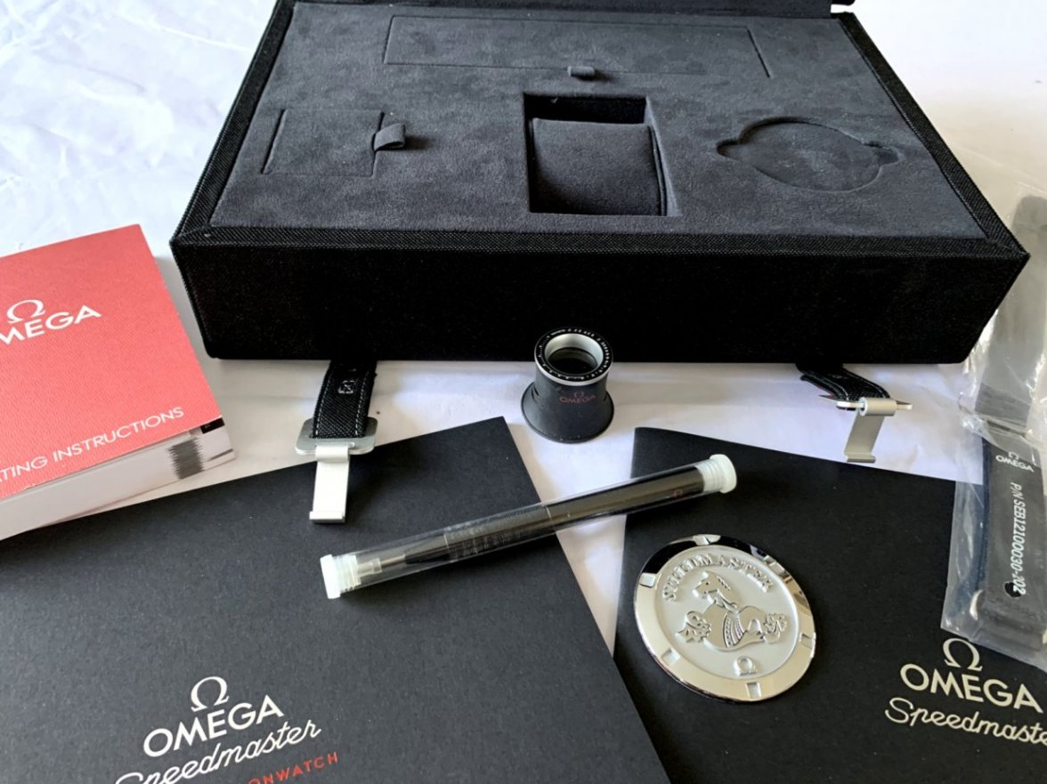 SOLD - Speedmaster modern Box full set with all accessories $400 USD ...