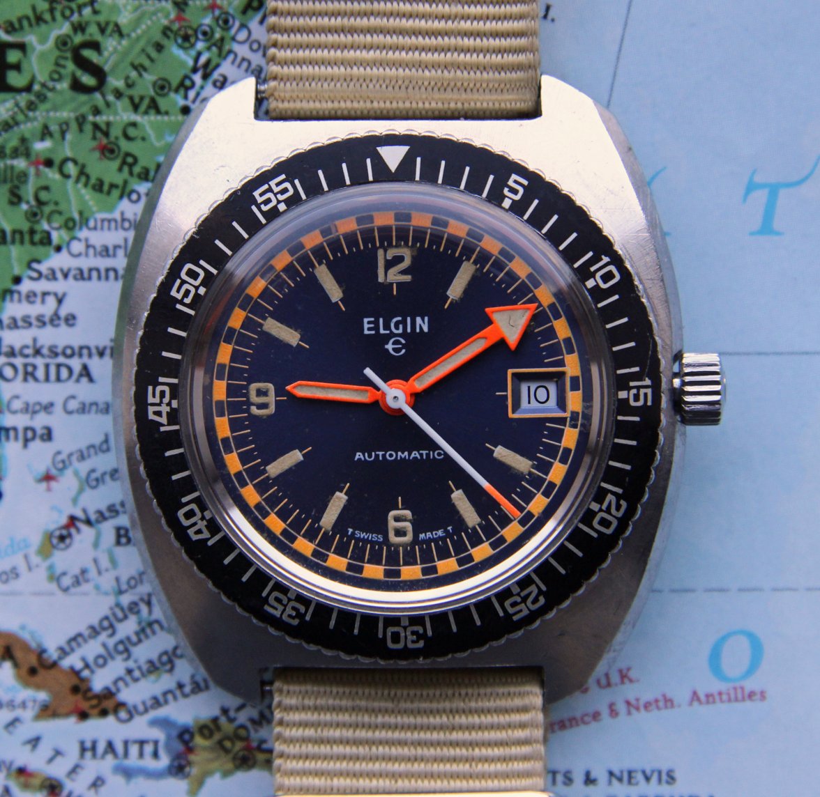SOLD - Vintage 1970s Big Elgin Automatic Diver w/ Beautiful Blue ...